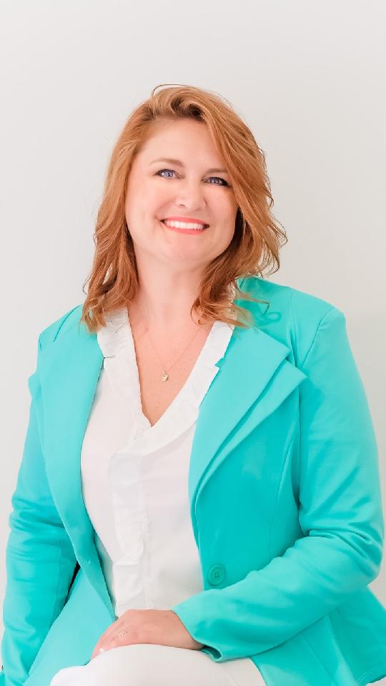 Meet Our Team | Realties Of St. Charles